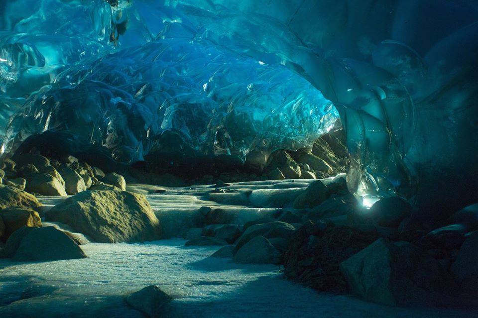 Inside Tour of Mendenhall Ice Caves Alaska - XciteFun.net Inside Tour of Mendenhall Ice Caves Alaska - XciteFun.net