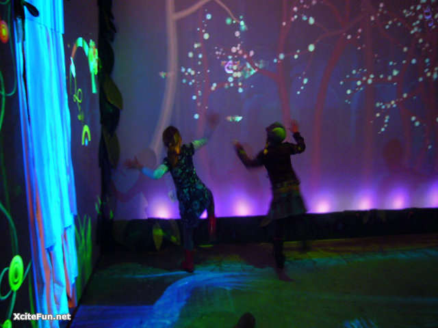 Funky Forest - XciteFun.net Funky Forest - XciteFun.net