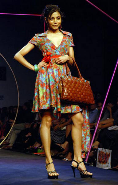 Satya Paul: Latest Collection Maya - WLIFW 2009 - XciteFun.net