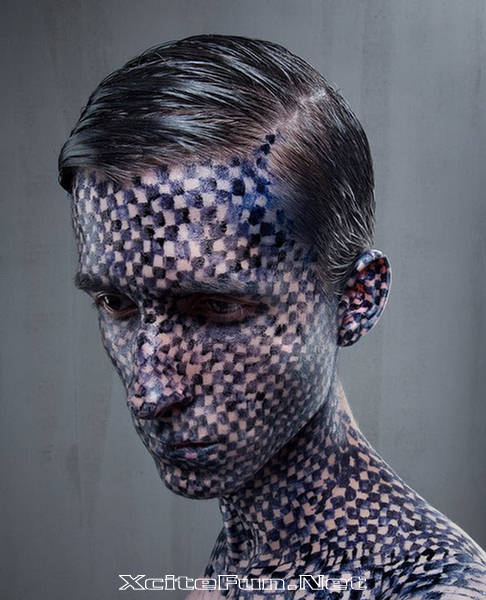 Self Portraits: Head Turning Art - Levi van Veluw - XciteFun.net