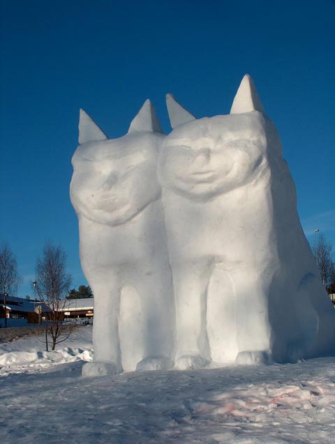 Awesome Snow Sculptures Art - XciteFun.net
